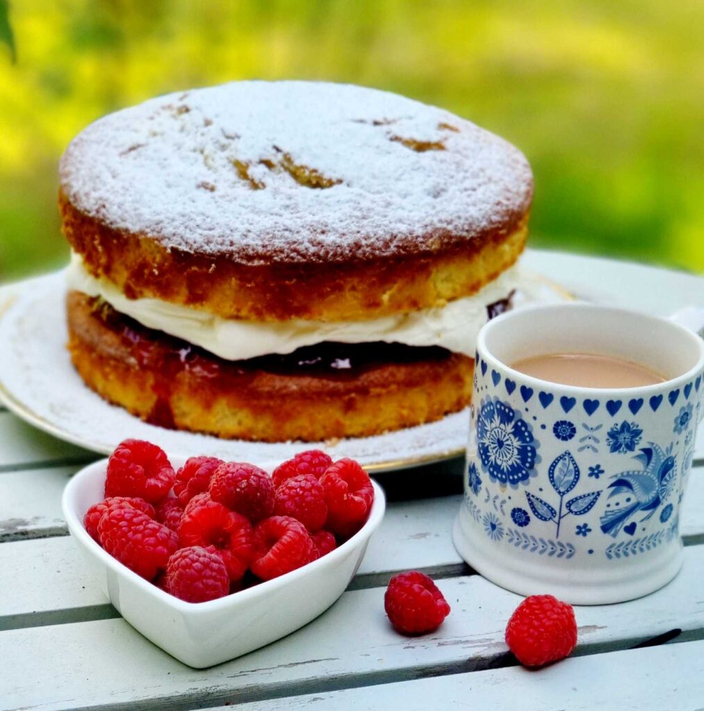 Bex's quick and easy Victoria sponge recipe - Hygge Style