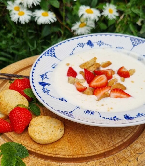 Let's talk about koldskål (Danish chilled summer buttermilk soup recipe ...