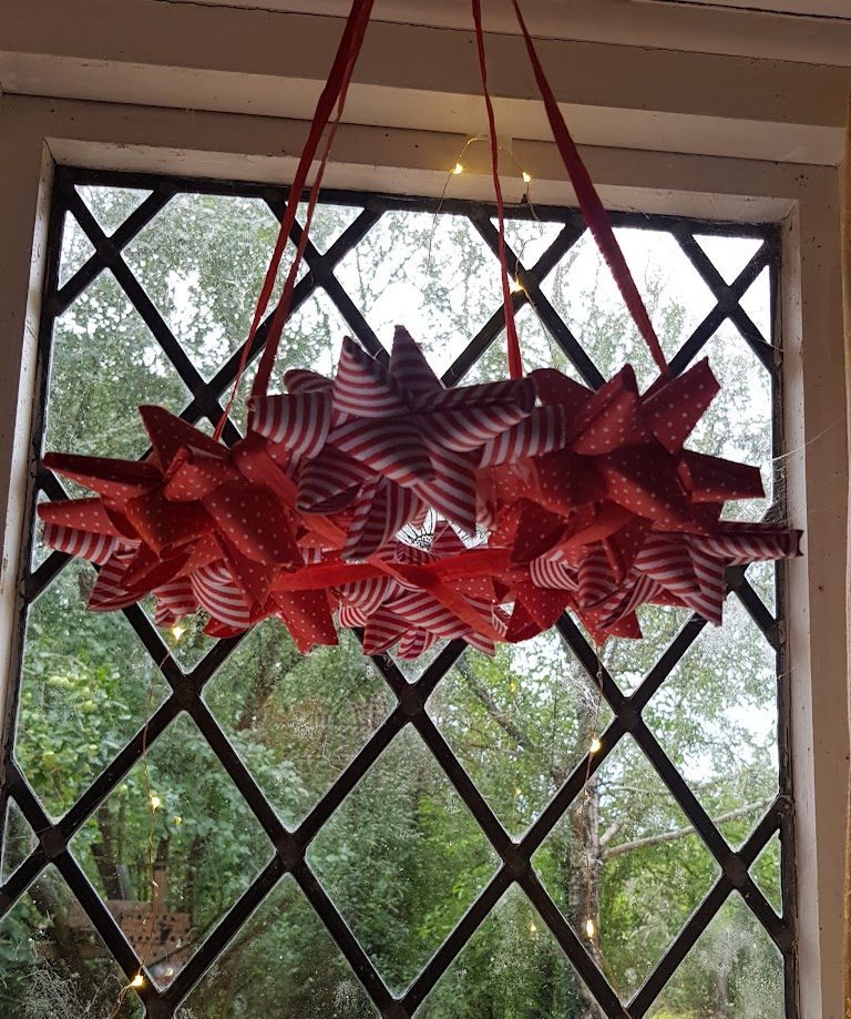 How to make a Danish woven paper Christmas star wreath (julestjerne ...