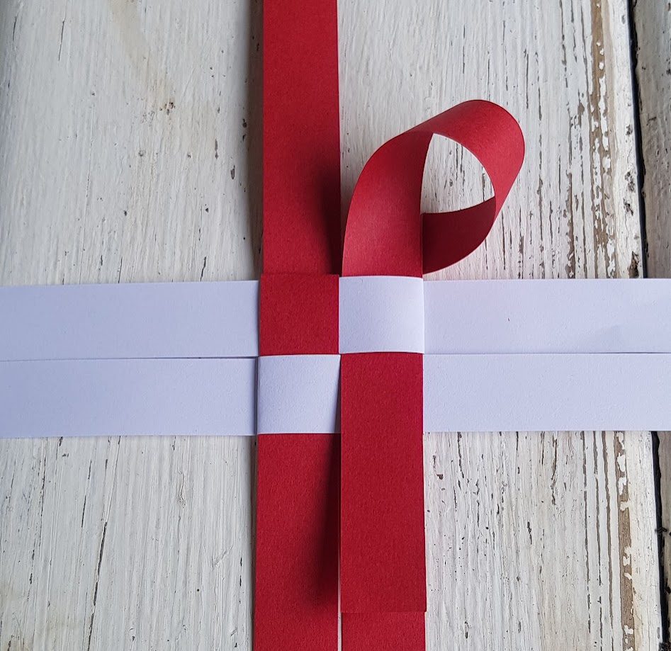 How to make Danish paper Christmas stars (julestjerner) - Hygge Style