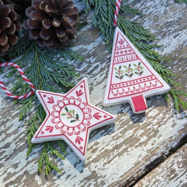 Set of 2 ceramic Nordic Holly white tree and star Christmas ornaments ...